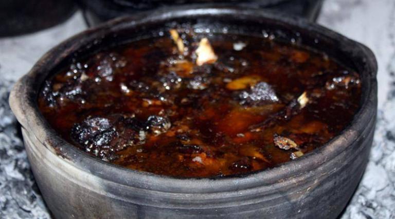 Chanfana são nacos de carne de cabra velha - Folclore.PT